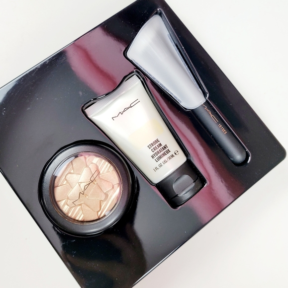 MAC Cosmetics | Makeup | Mac Shiny Pretty Things Glow Getter Gold New ...